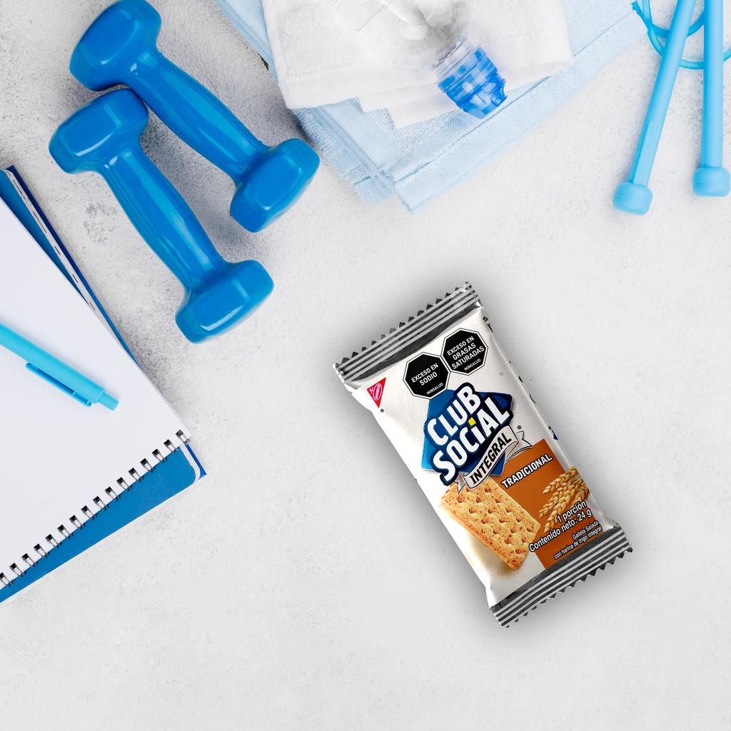 Club Social Crackers Weight